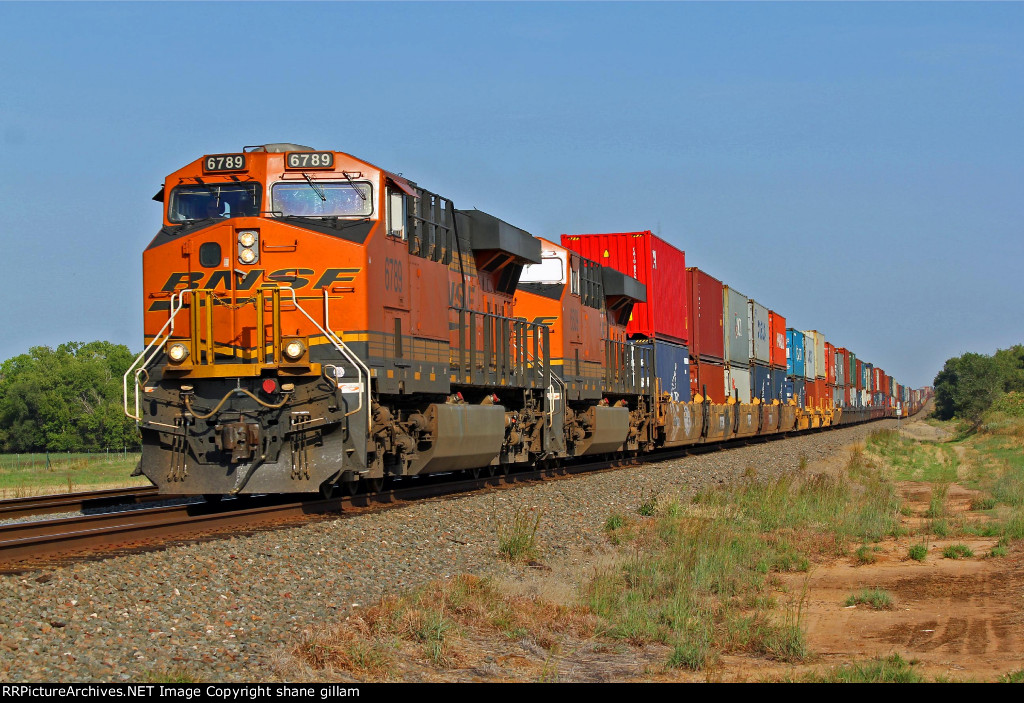 BNSF 6789 rock n roll a wb stack train with 2x2 running style.